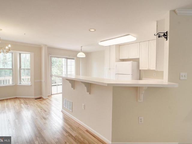 925 Jubal Way