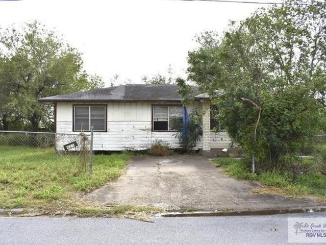 925 Monterrey St, Raymondville, TX 78580