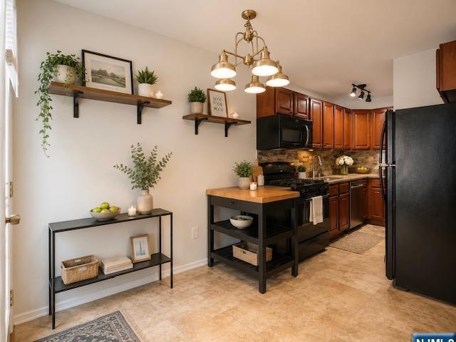 925 Main Street # 10