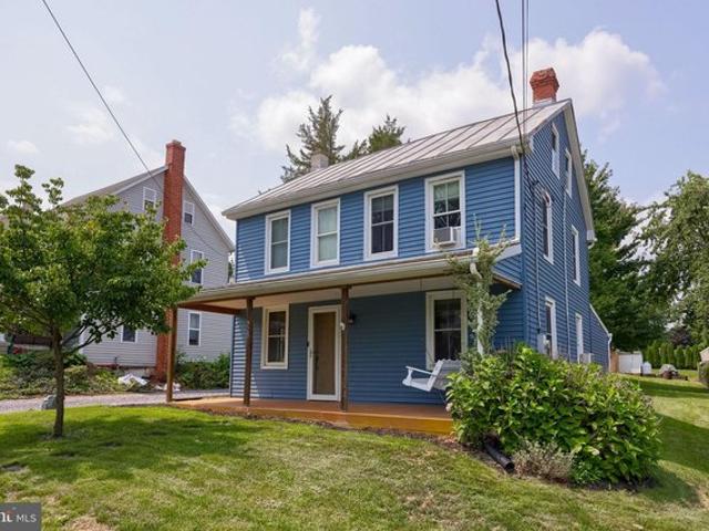925 Maple St, Lititz, PA 17543