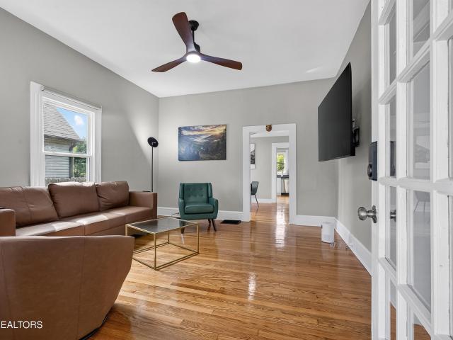 925 Maryville Pike