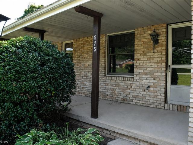 925 Minerva Road