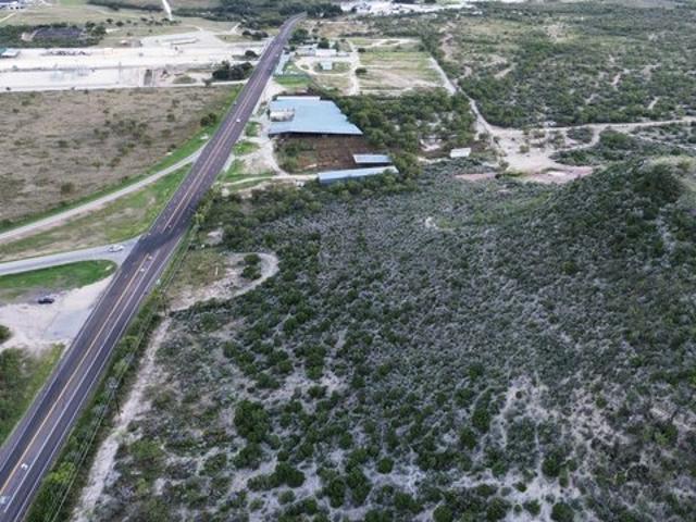 925 N U S # 83, Junction, TX 76849