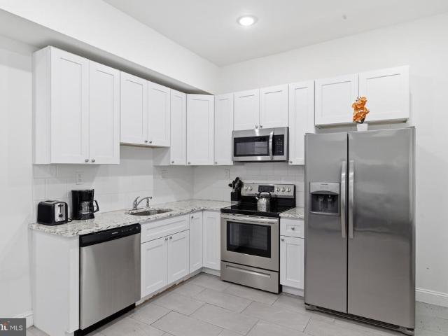 925 N Broad Street # 4A