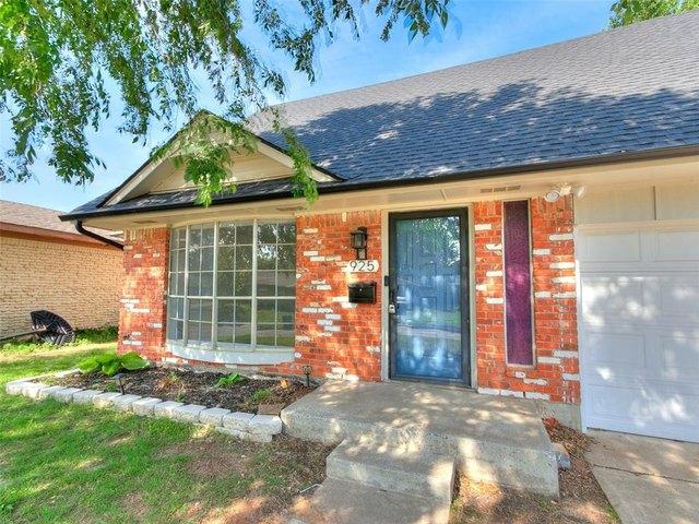 925 N Bradley Ave, Oklahoma City, OK 73127
