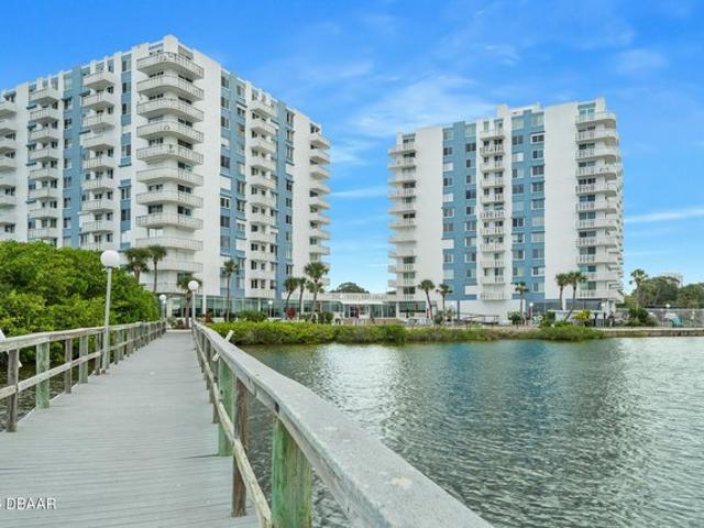 925 N Halifax Ave Apt 204, Daytona Beach, FL 32118