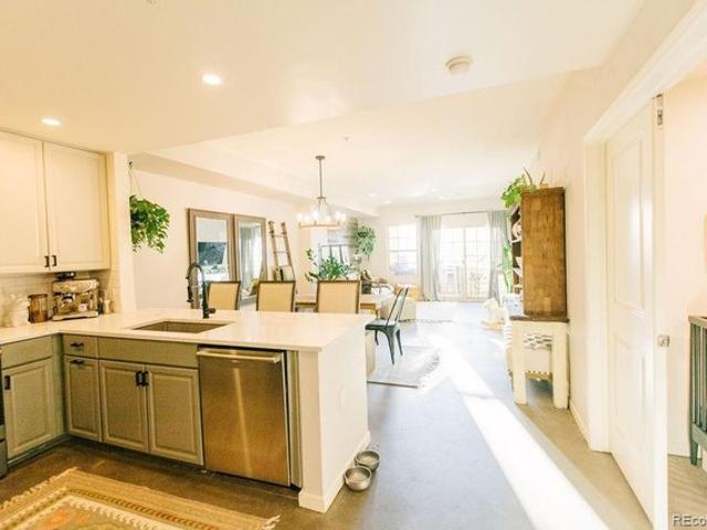 925 N Lincoln St Apt 4D, Denver, CO 80203