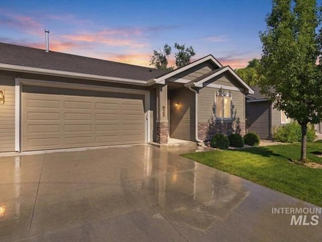 925 S Banner St, Nampa, ID 83686