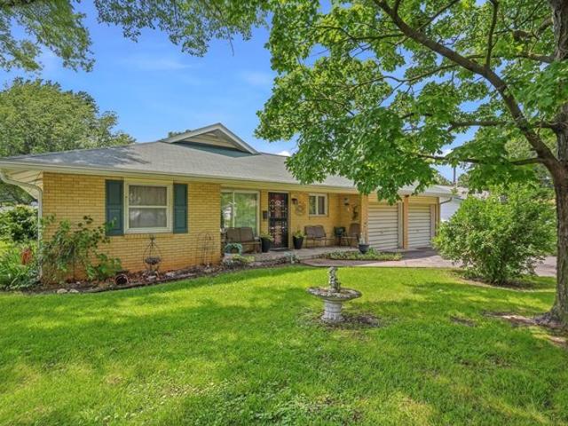 925 S Barnes Ave, Springfield, MO 65802