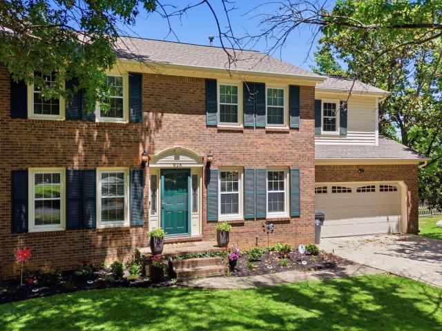 925 Springwood Court