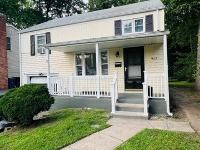 925 Sterling St, Plainfield, NJ 07062