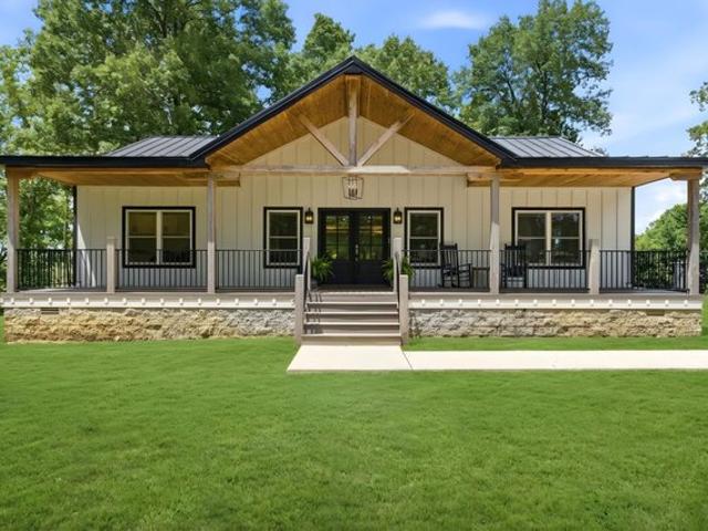 925 Sumac Rd, Pulaski, TN 38478