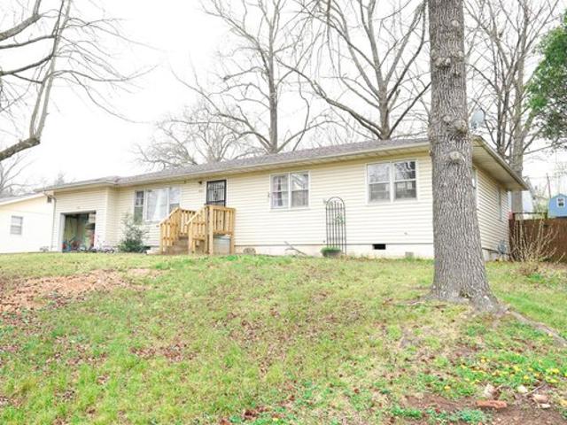 925 Patton Ave, Cabool, MO 65689