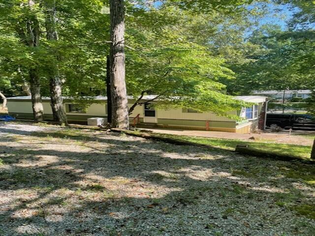 925 Rockcastle Lakeshore Drive