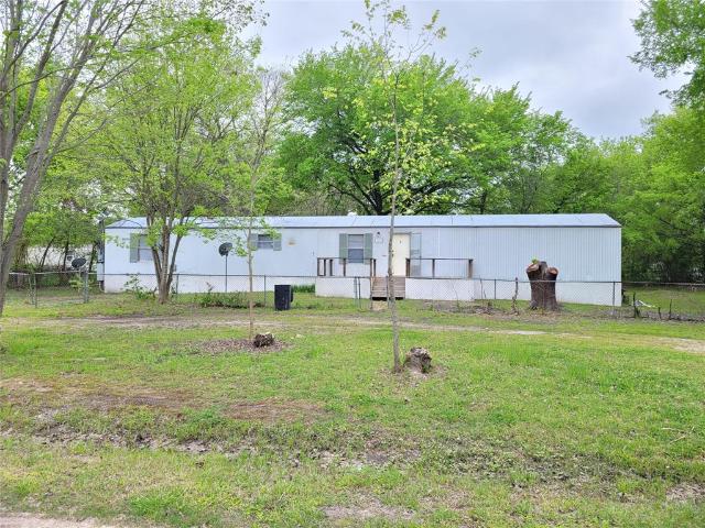 925 Redoak Dr, West Tawakoni, TX 75474 | MLS #21078 | Compass