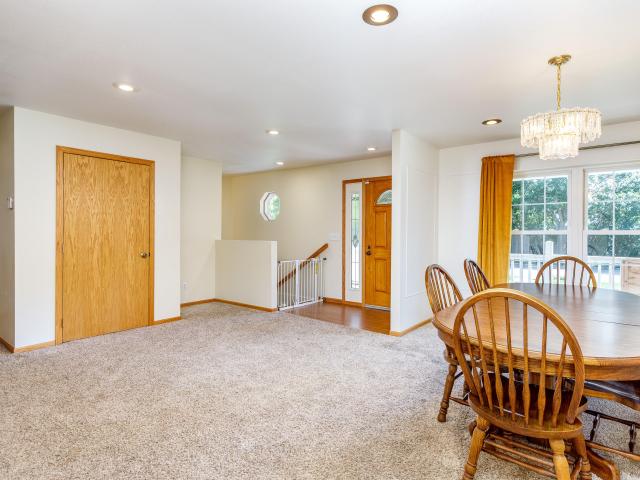 925 W 8th Street