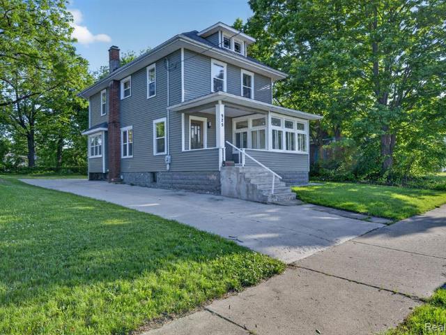 925 W Kalamazoo Street