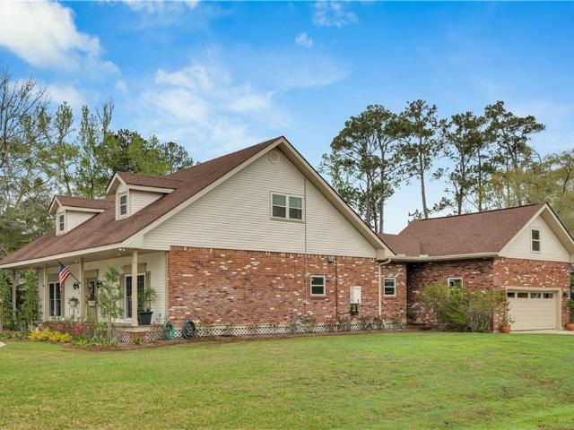 925 Winona Drive