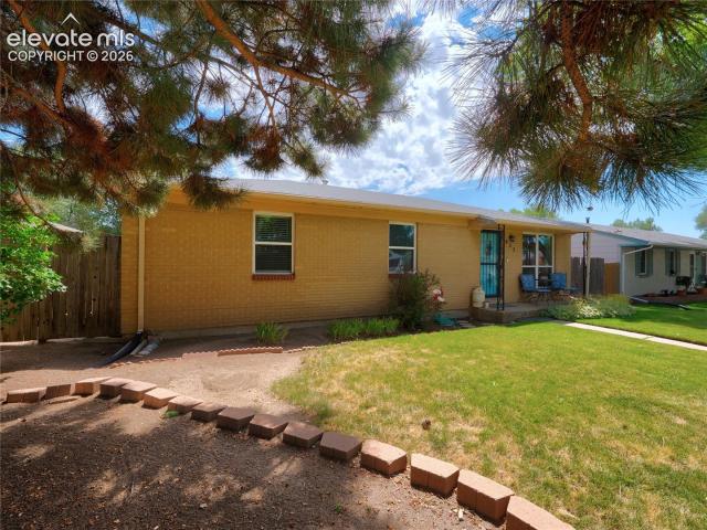 925 Tia Juana Street
