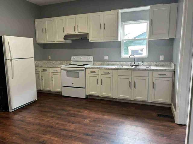 925 Xenia Ave. 2 Bedroom Apartment for Rent at 925 Xenia Ave, Dayton, OH 45410 Twin Towers
