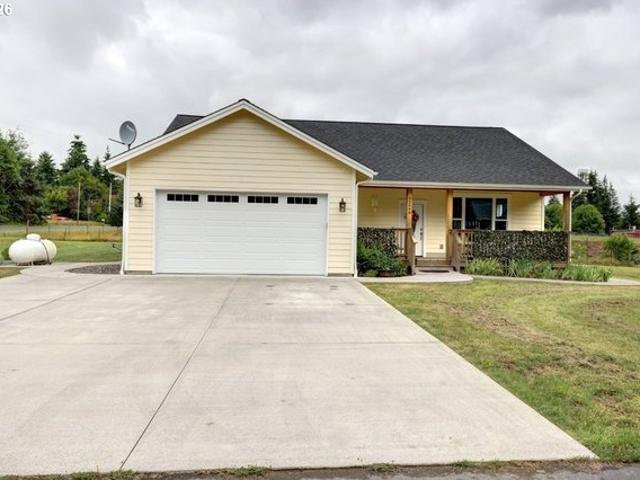 92648 Waldbom Rd, Astoria, OR 97103