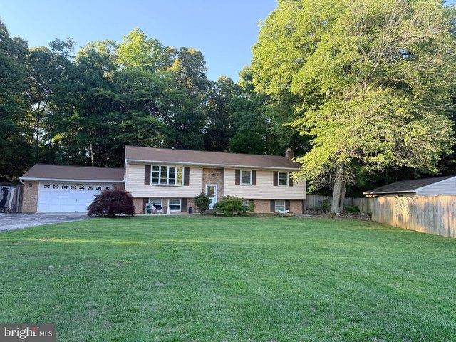 9264 East Ct, White Plains, MD 20695