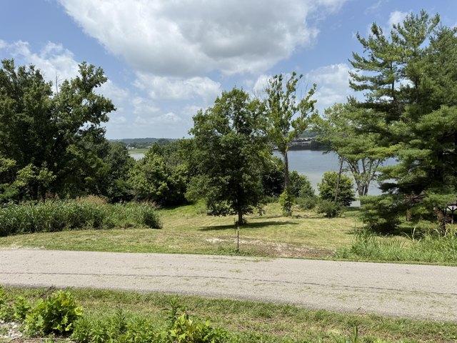 9264 Lower River Rd, Burlington, KY 41005