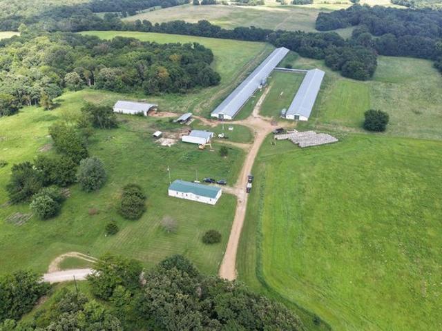 9265 Ehlers Rd, Stover, MO 65078