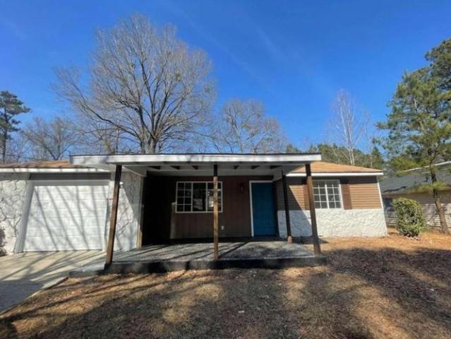 9265 Forest Knoll Dr, Jonesboro, GA 30238