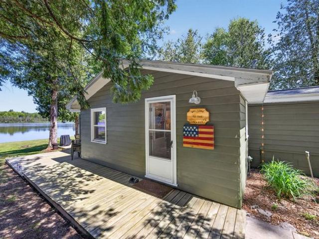 9267 Lake Dr, Reed City, MI 49677