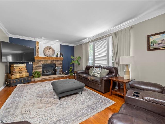 9267 Victoria Lane