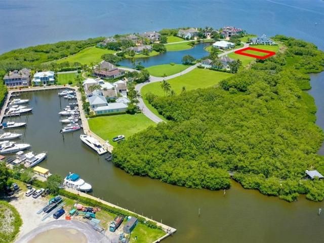 9260 E Marsh Island Dr, Vero Beach, FL 32963