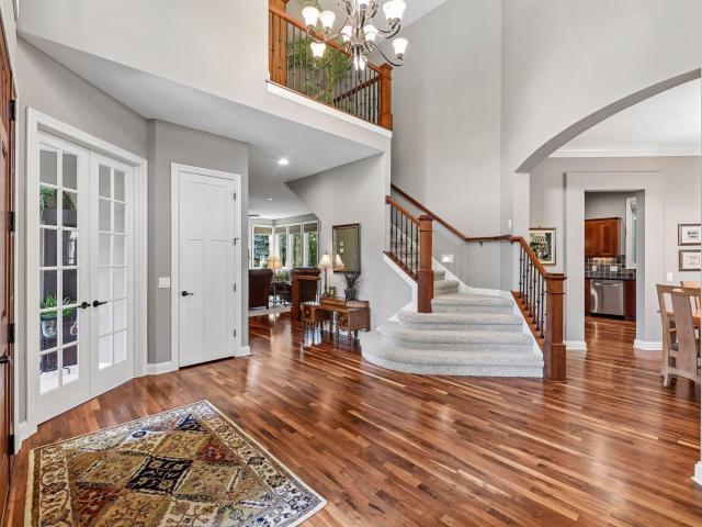 9260 Red Oak Drive