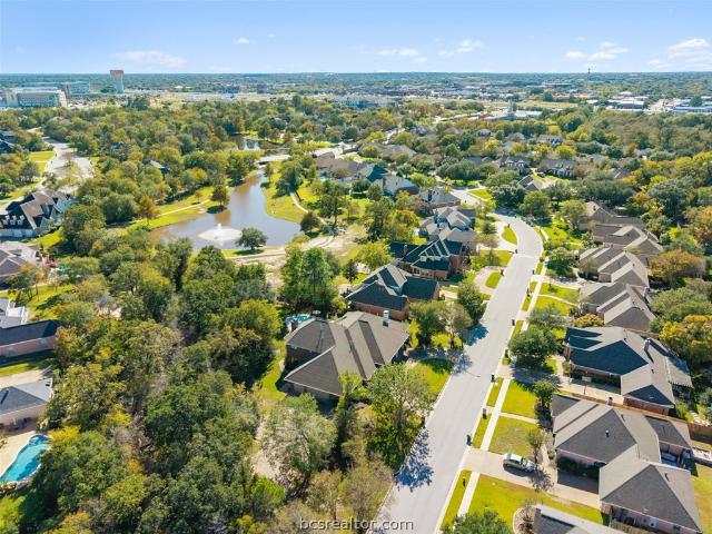 9261 Brookwater Cir, College Station, TX 77845 | MLS #26002