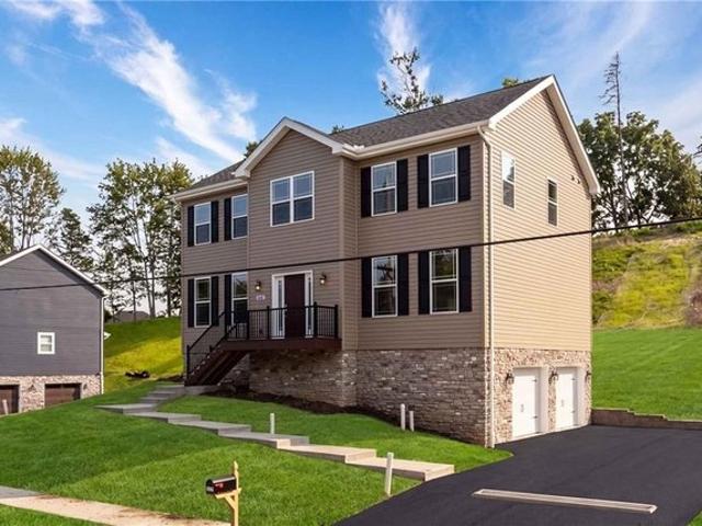 9261 Harmony Dr, Pittsburgh, PA 15237