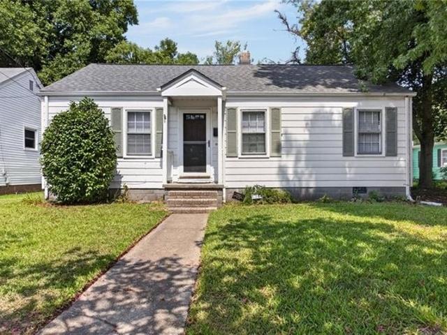 9261 Hickory St, Norfolk, VA 23503