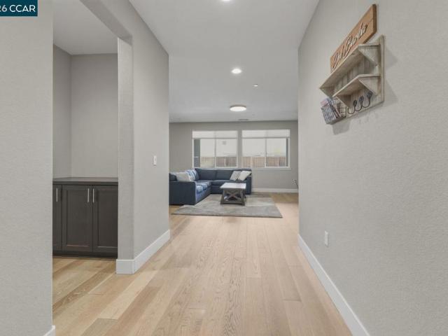 9261 Shearwater Cir