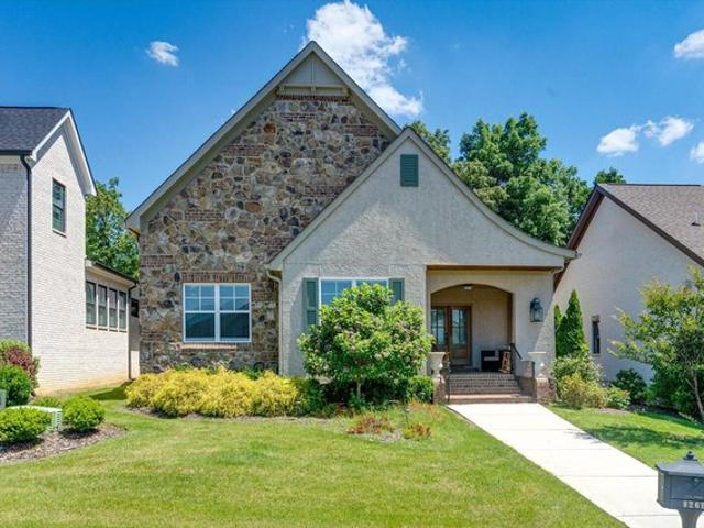 9261 Skyfall Dr, Ooltewah, TN 37363