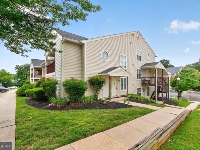 9262 Chapman Oak Dr, Manassas, VA 20110