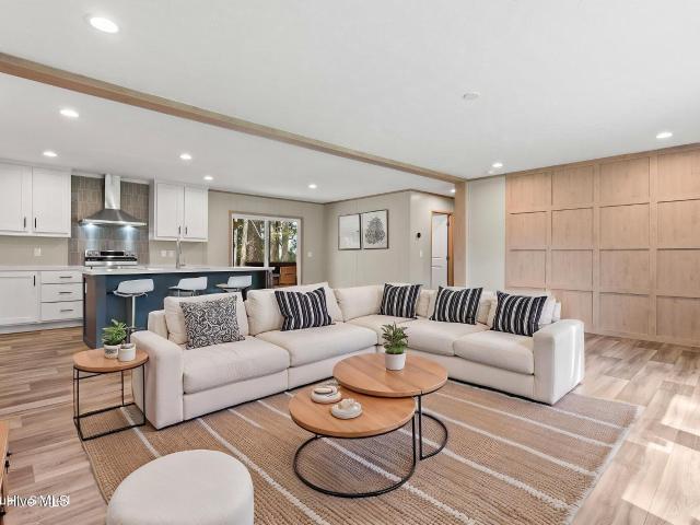 9262 Katharine Court