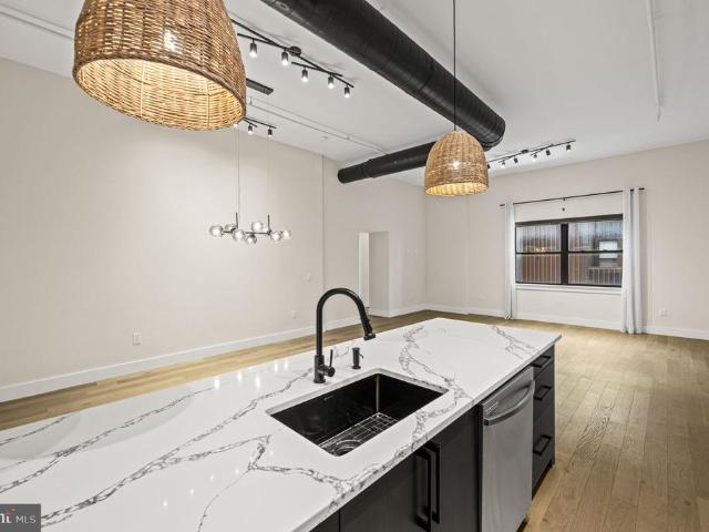 926 00 N 3Rd Street # 3C