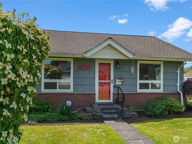 926 6th Ave SW, Puyallup, WA 98371
