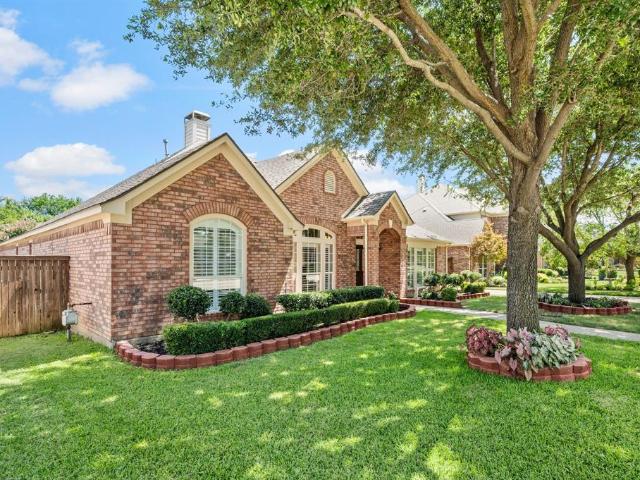 926 Creekbend Drive
