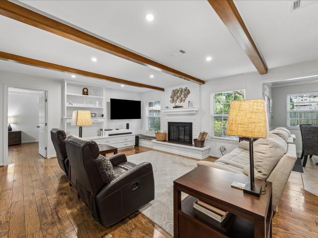 926 Ashford Parkway