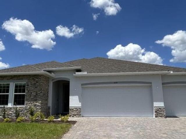 926 Buckeye Dr, Lady Lake, FL 32159