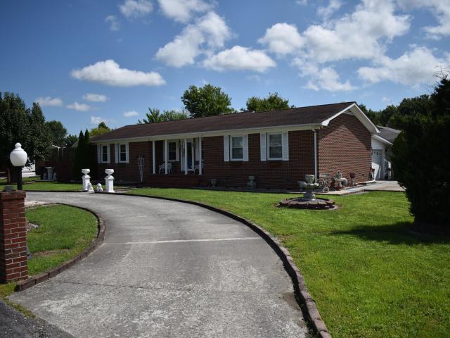 926 Doncaster Avenue