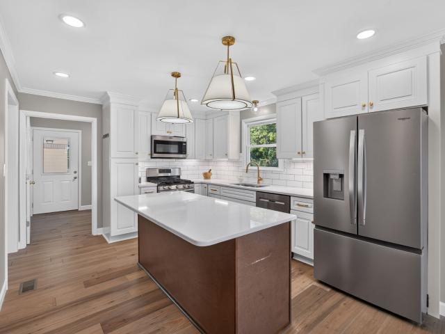 926 Dyer Cir