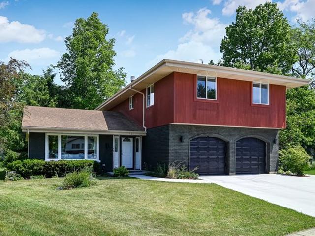 926 Holliston Ct, Schaumburg, IL 60193