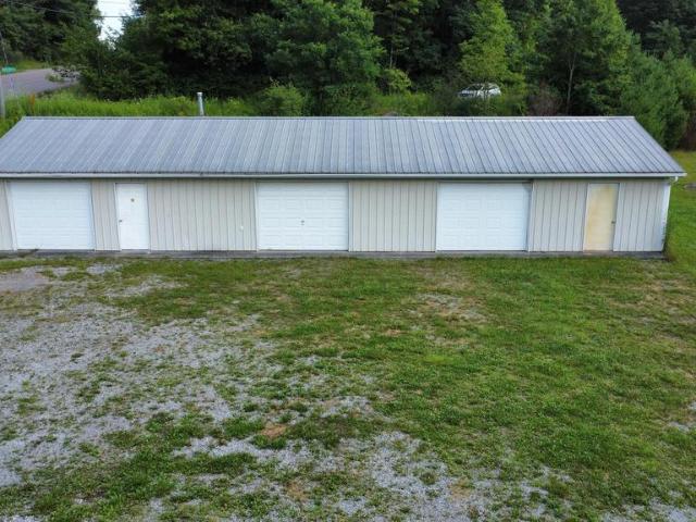926 Hutton Road