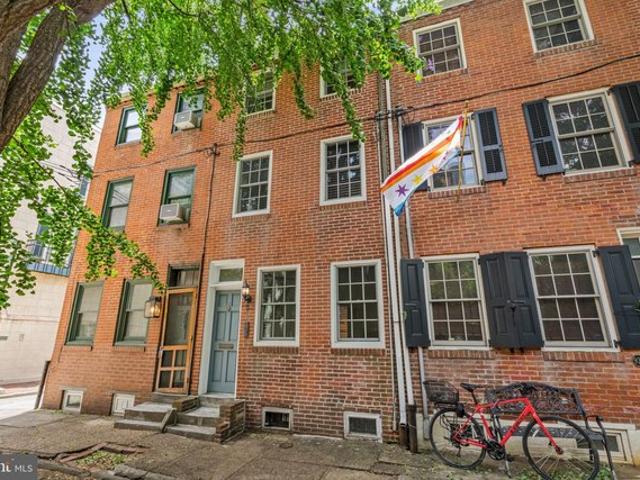 926 Irving St, Philadelphia, PA 19107